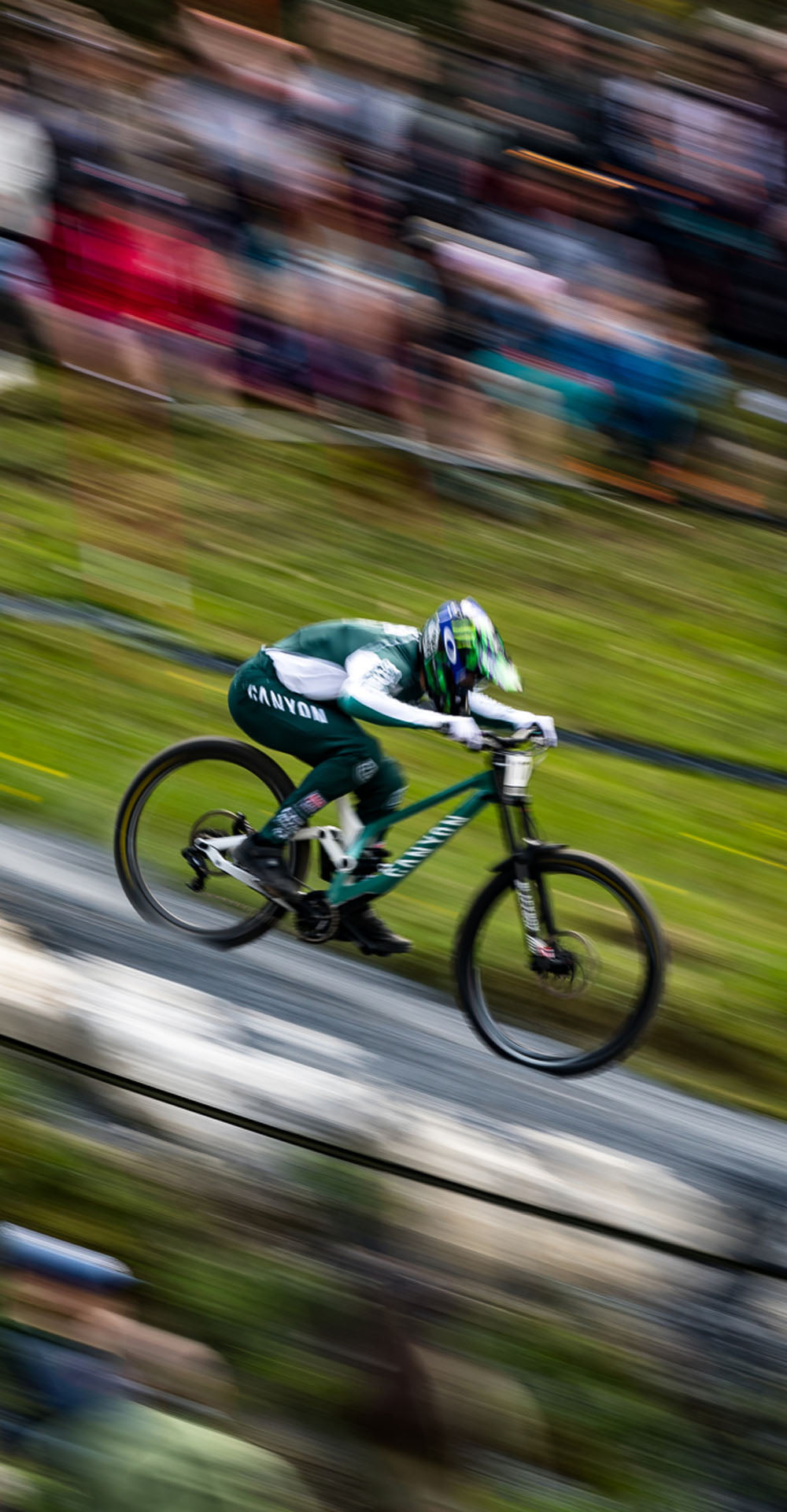 Bike Screensavers – Troy Lee Designs Canada