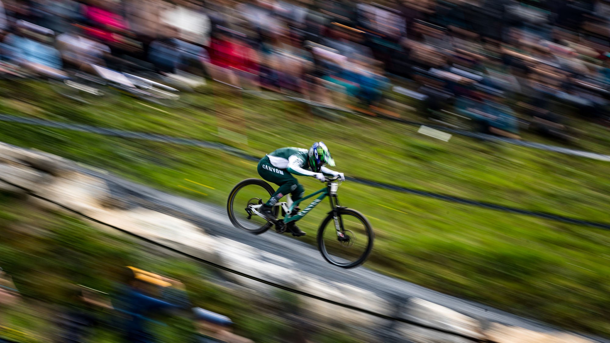 Bike Screensavers – Troy Lee Designs Canada